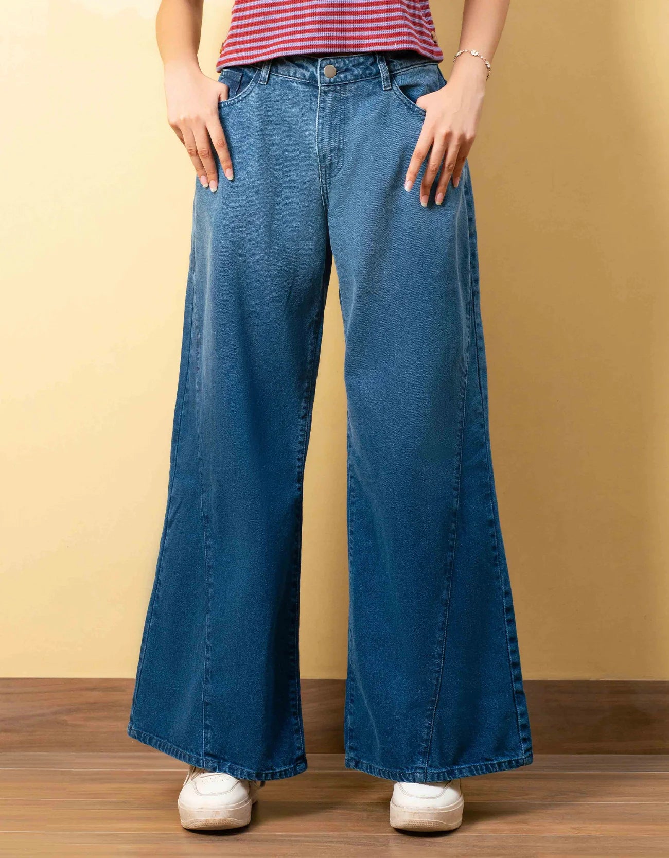WIDE LEG BOOTCUT JEANS – Naya Dour
